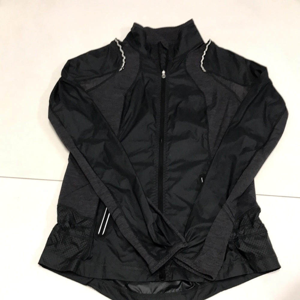 Lululemon Limited Edition Light Jacket, Beautiful Des… - Gem